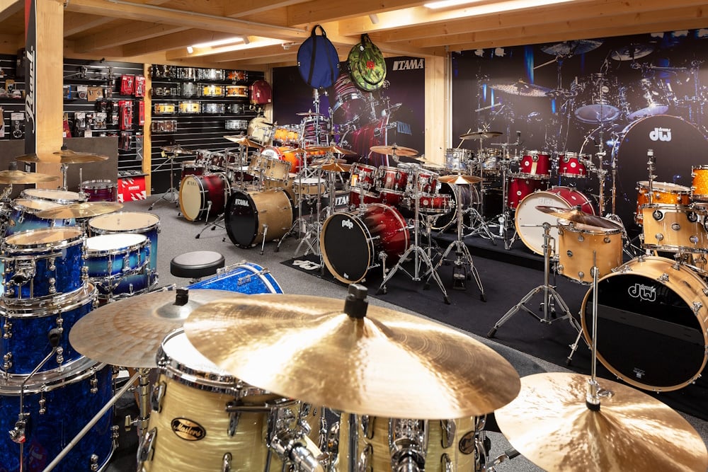 Unsere Abteilungen | music world Brilon